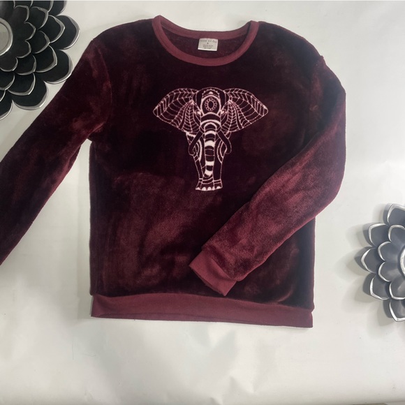 Love Tribe | Sweaters | Love Tribe Vintage Velvet Feel Majestic ...
